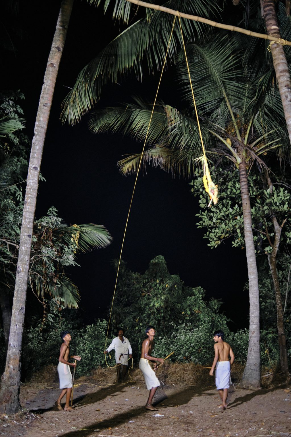 The Thrilling Uriyadi: A Night of Celebration in Kerala - Lorenz Berna